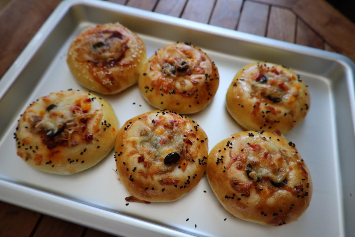 Das mini Pizza Brötchen einfach & schnell selber machen - Bibichworld ...